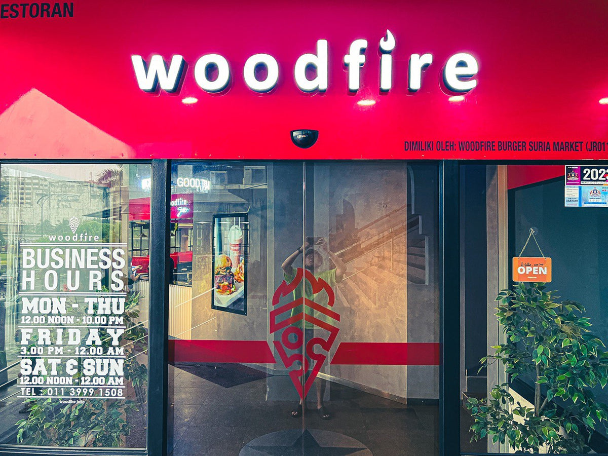 Woodfire Gourmet Burger – RAWRNIE